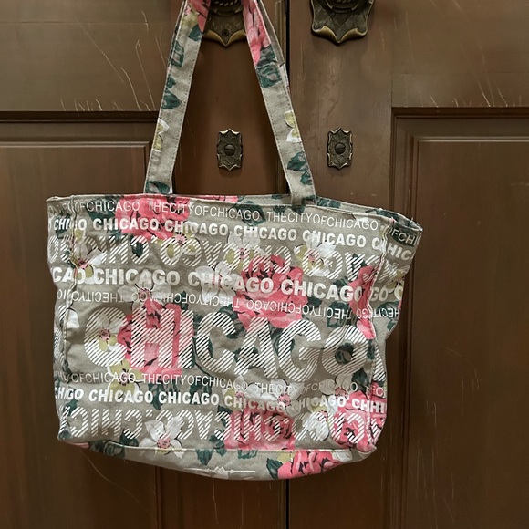 Robin Ruth | Bags | Robin Ruth Chicago Tote Bag Lined 4 By 11 Good ...